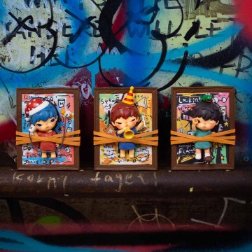 Hirono Seeing Figure | Designer Figure - POP MART (United States)