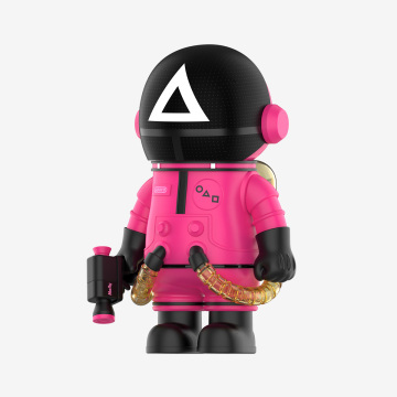 MEGA SPACE MOLLY 400%+100% Squid Game - POP MART (United States)