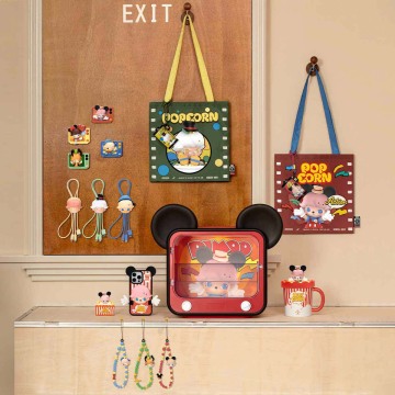 DIMOO WORLD × DISNEY Series-TV Set Luminous Display Container - POP ...