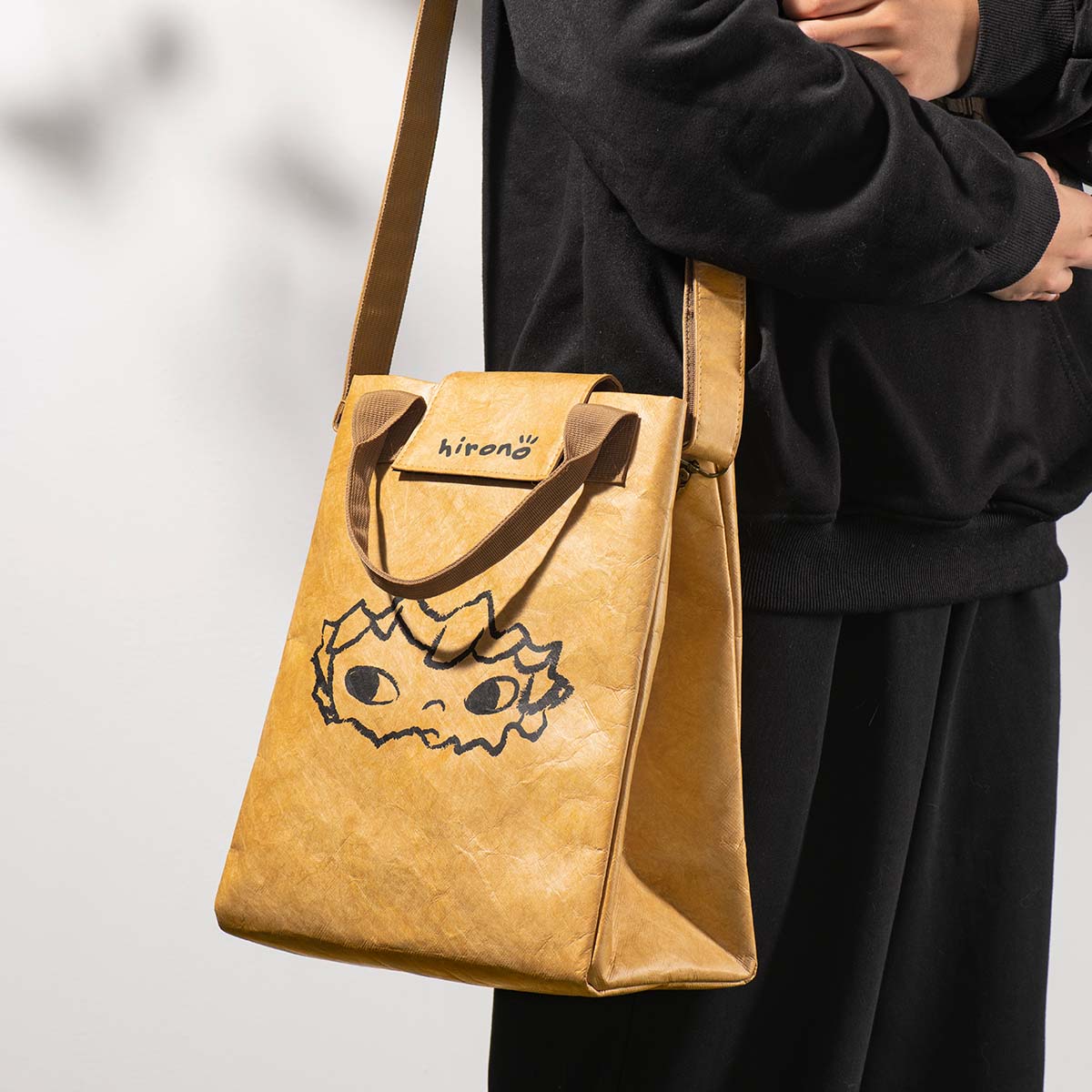 HIRONO Originals-Tyvek Messenger Bag - POP MART (United States)