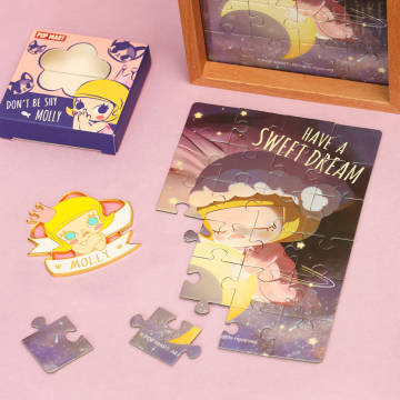 MOLLY Custom Gift Boxes - POP MART (Canada)