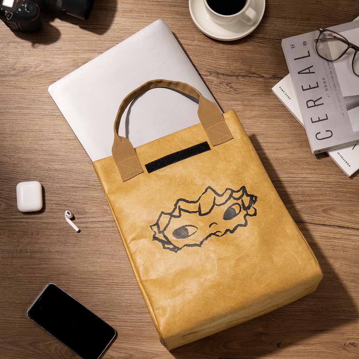 HIRONO Originals-Tyvek Messenger Bag - POP MART (United States)